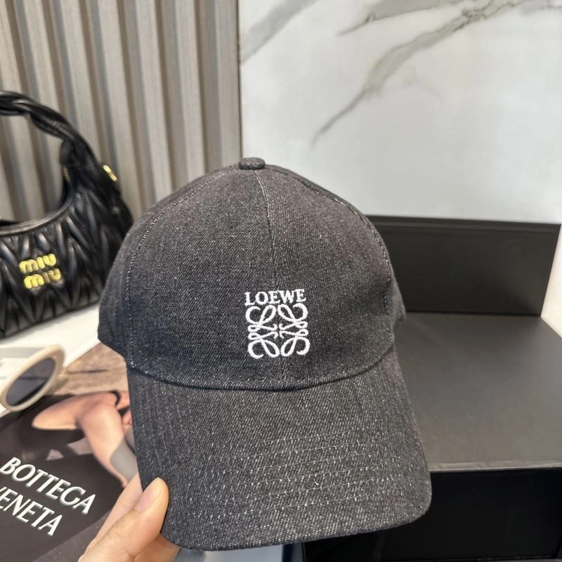 Real Loewe Caps