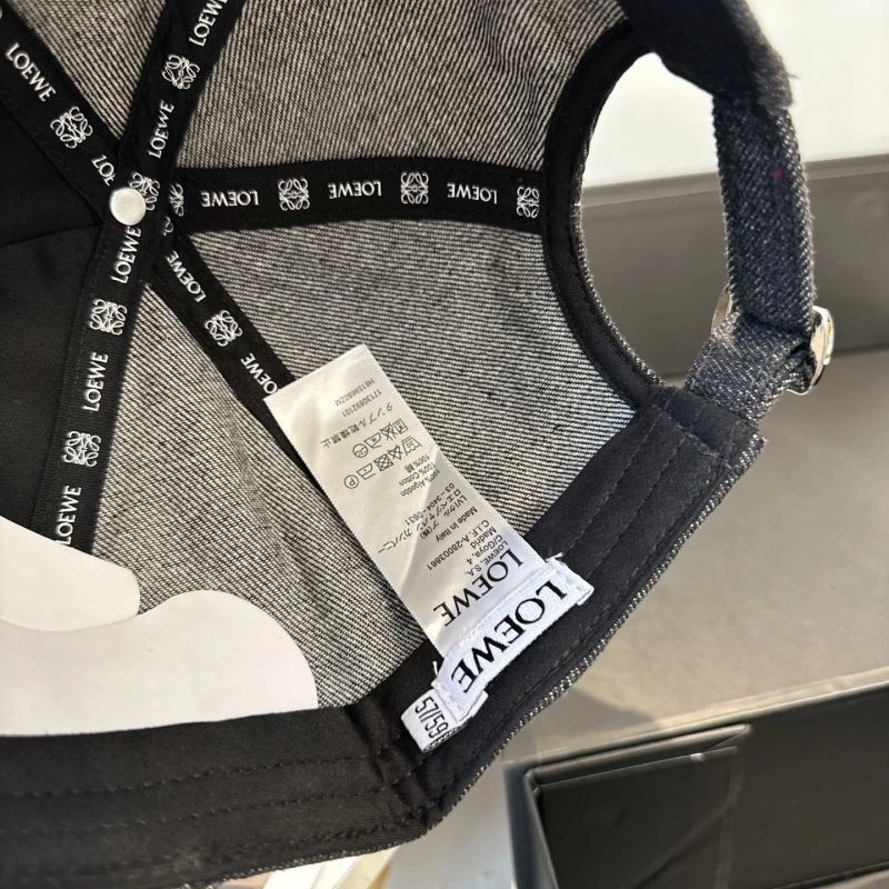 Real Loewe Caps