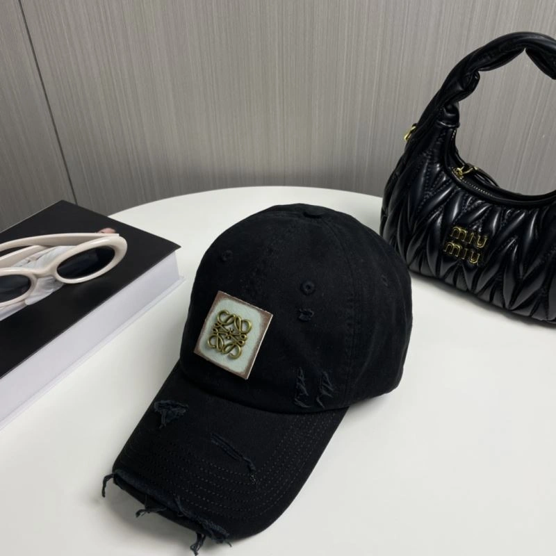 Brand-original Loewe Caps