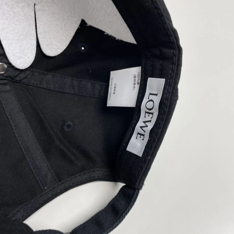 Brand-original Loewe Caps