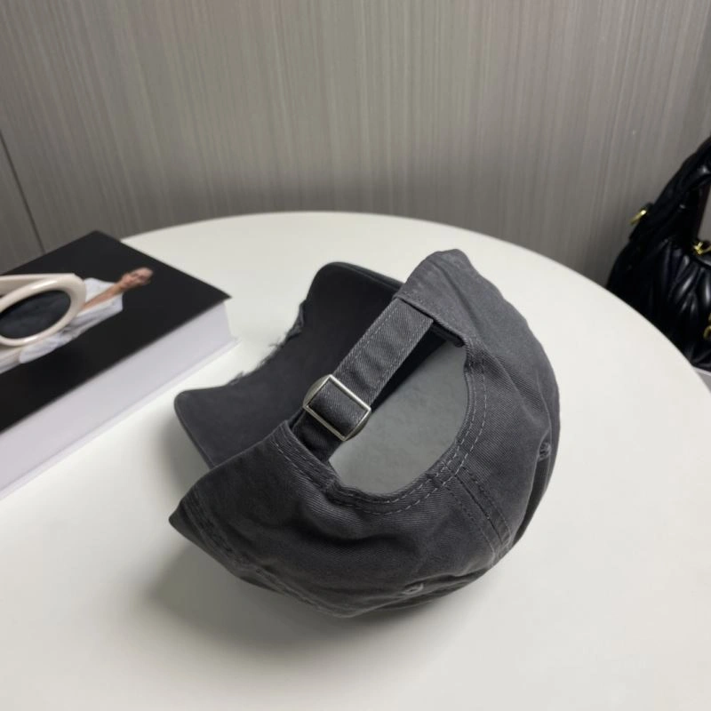 Exact replica Loewe Caps