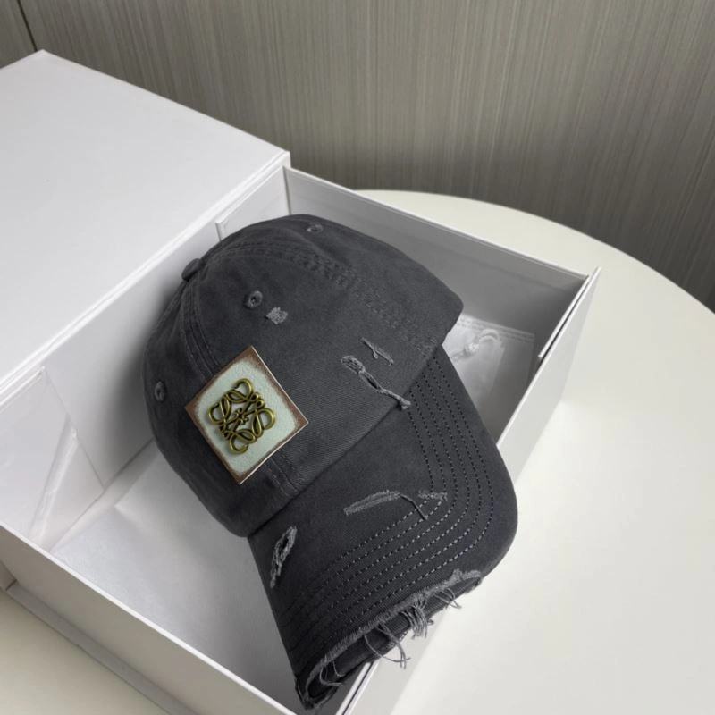Exact replica Loewe Caps