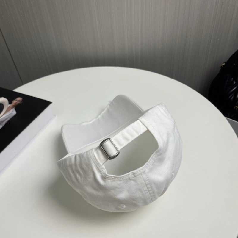 High fidelity Loewe Caps