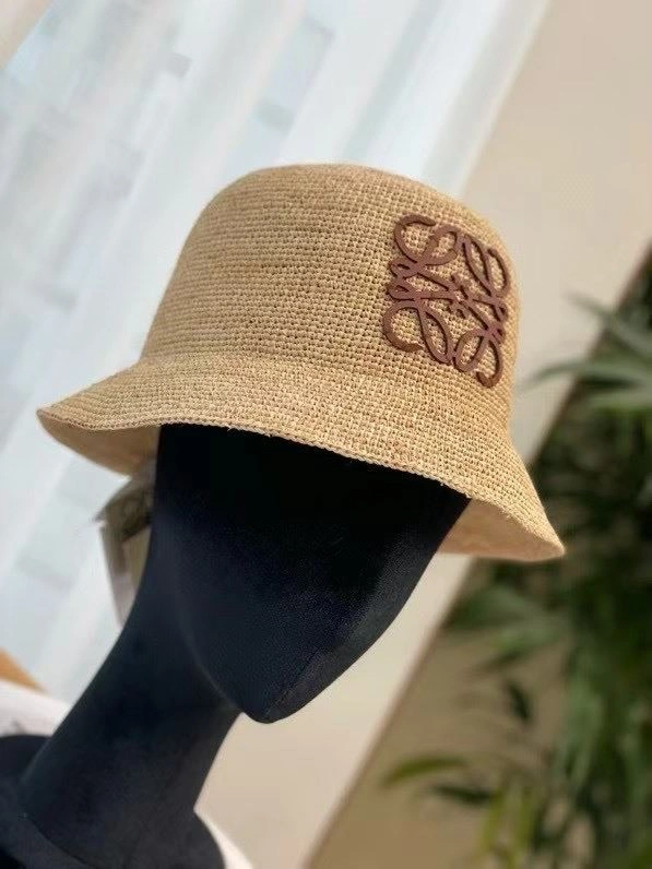 Top match Loewe Caps