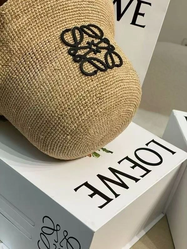 Legit Loewe Caps