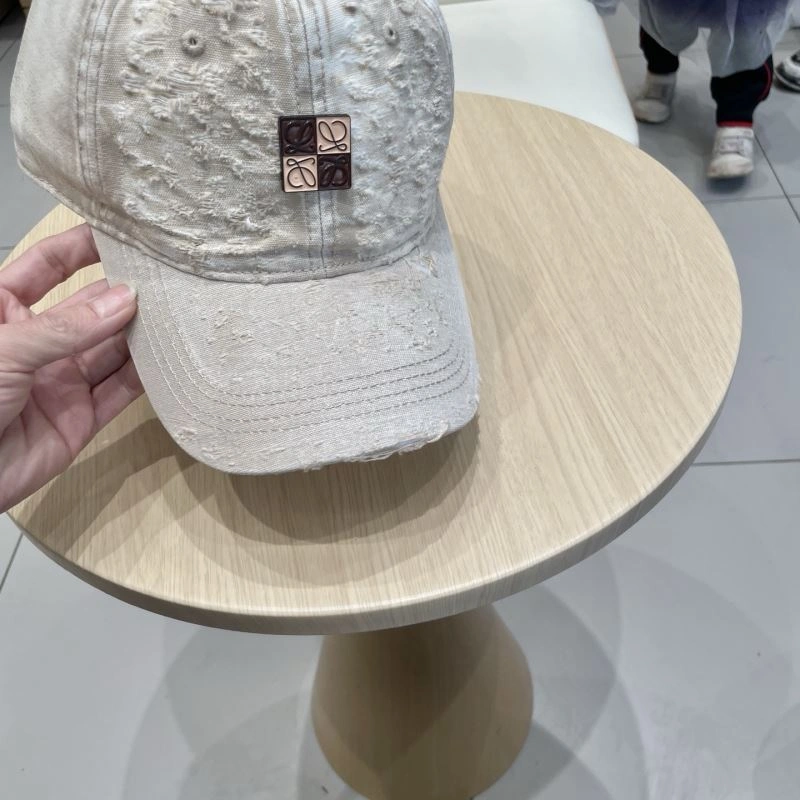 1:1 copy Loewe Caps