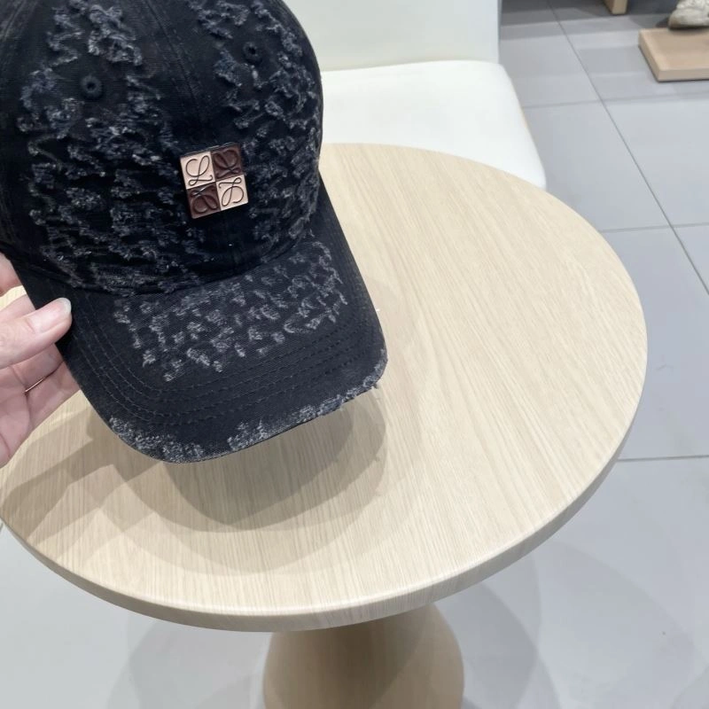 Budget-friendly Loewe Caps