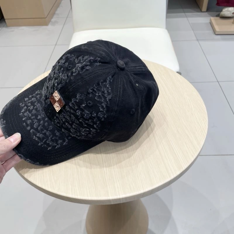 Budget-friendly Loewe Caps