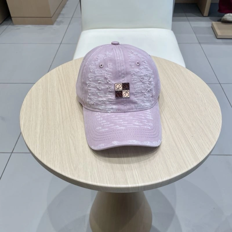 Loewe Caps