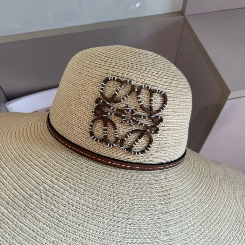 Top match Loewe Caps