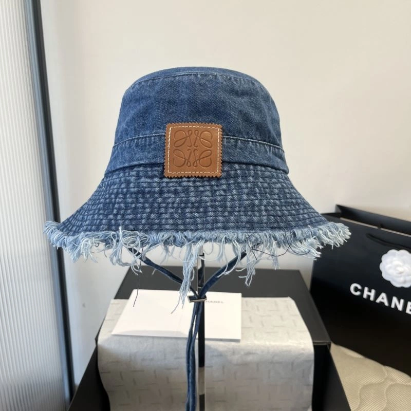 Loewe Caps