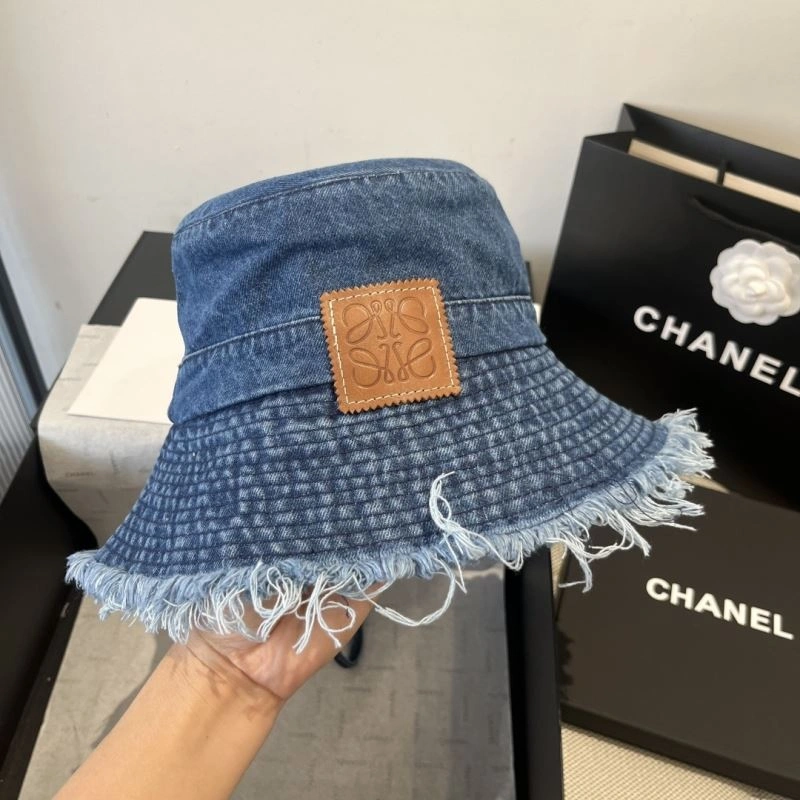Top match Loewe Caps