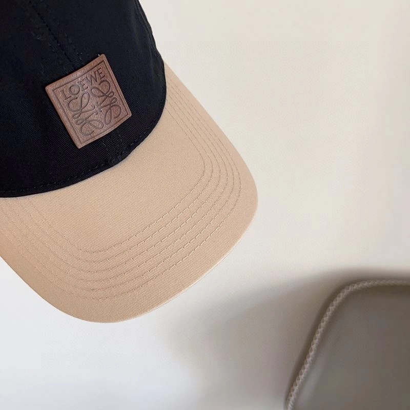 Brand-original Loewe Caps