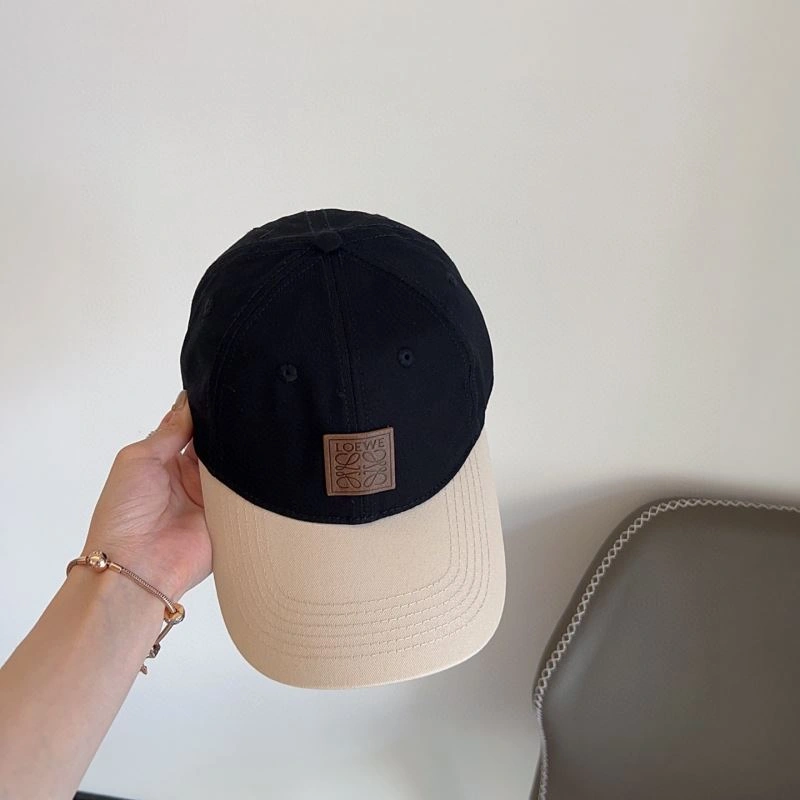 Brand-original Loewe Caps