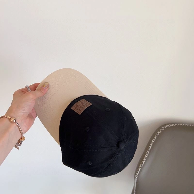 Brand-original Loewe Caps