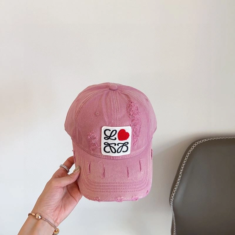 Loewe Caps