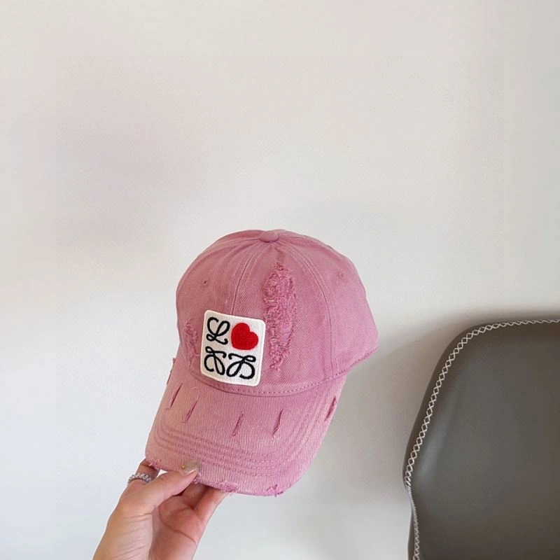Factory-made Loewe Caps