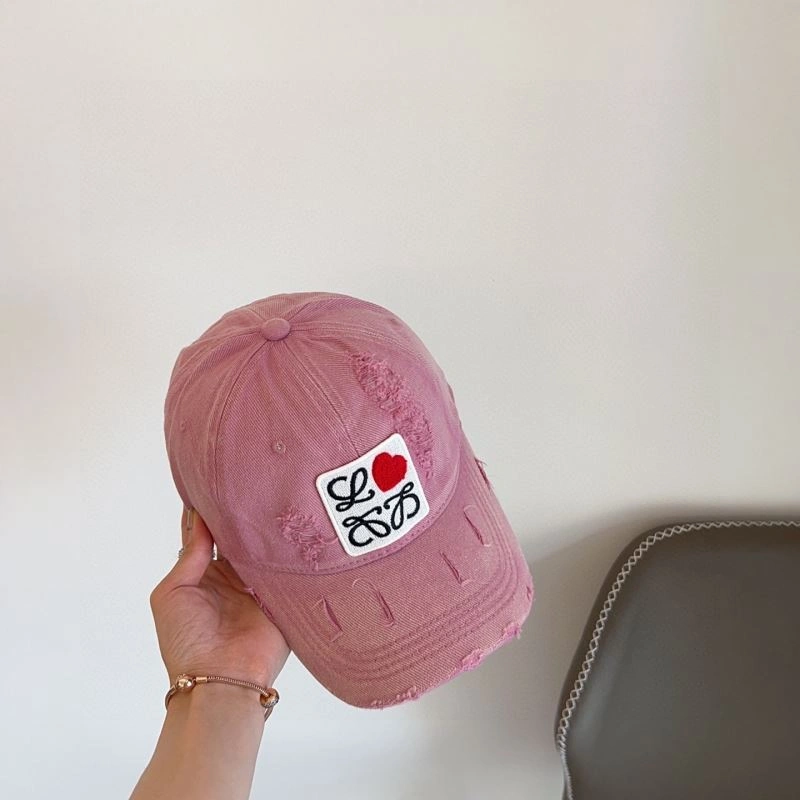 Factory-made Loewe Caps