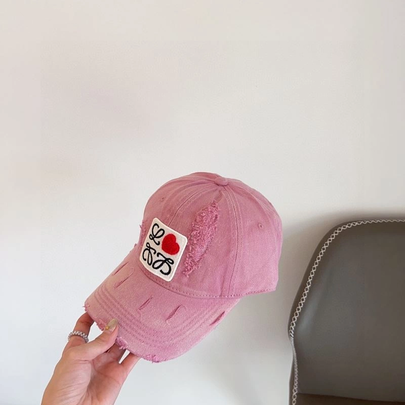 Factory-made Loewe Caps
