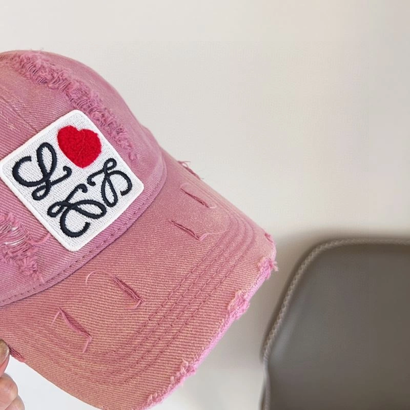 Factory-made Loewe Caps