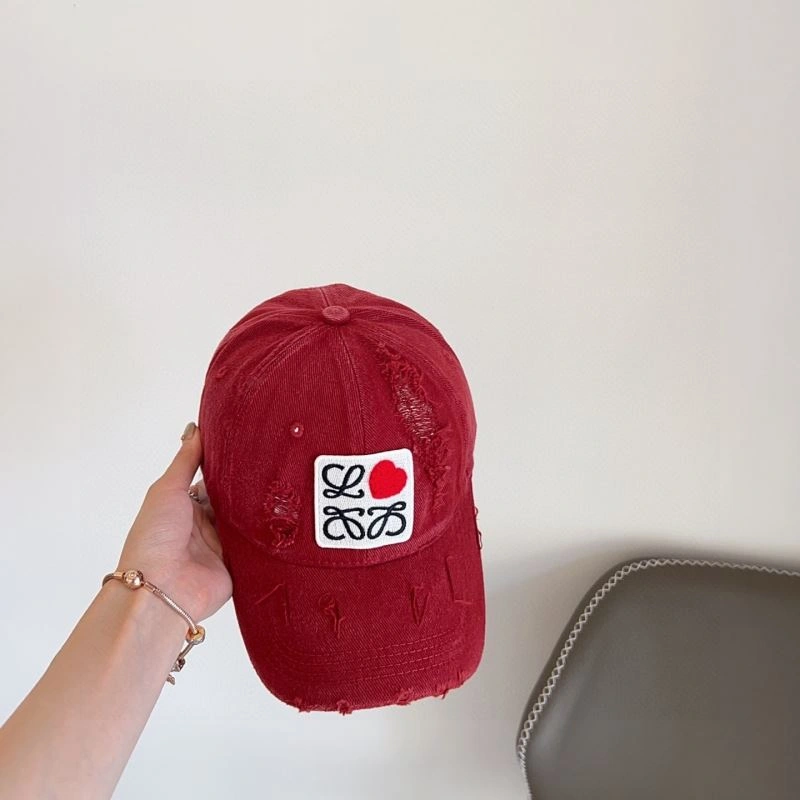 Loewe Caps