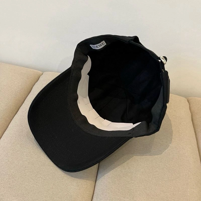 Exact replica Loewe Caps