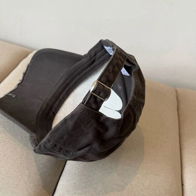 Accurate model Loewe Caps
