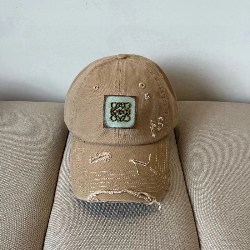 Loewe Caps