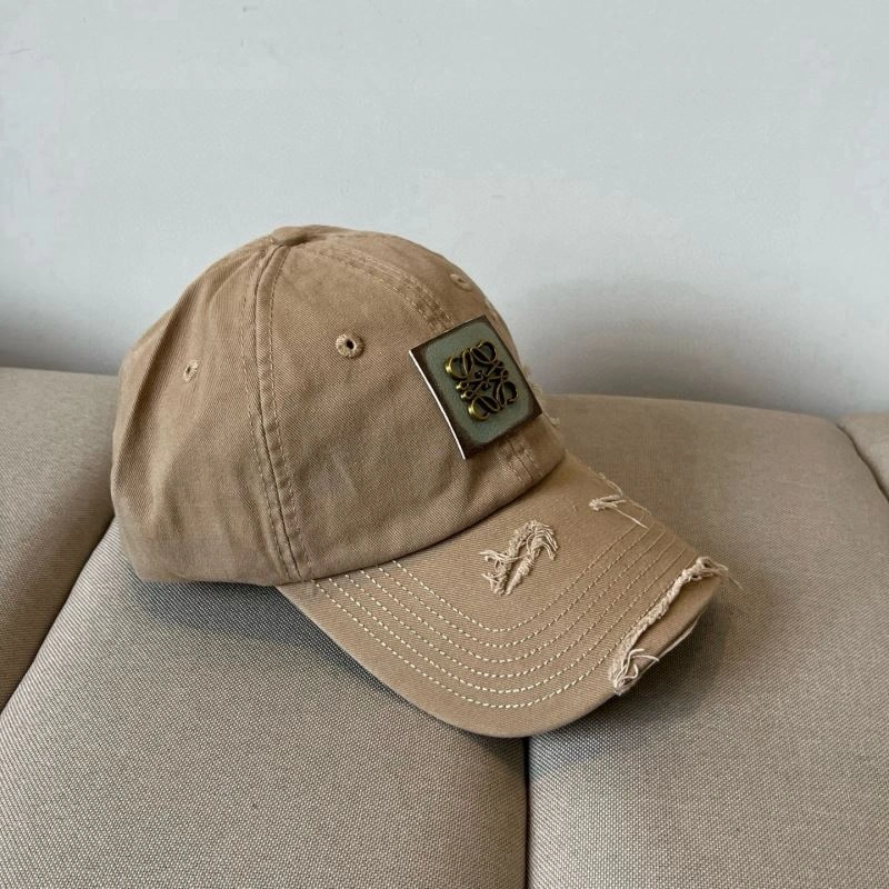Indistinguishable Loewe Caps