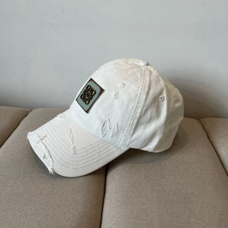 Loewe Caps
