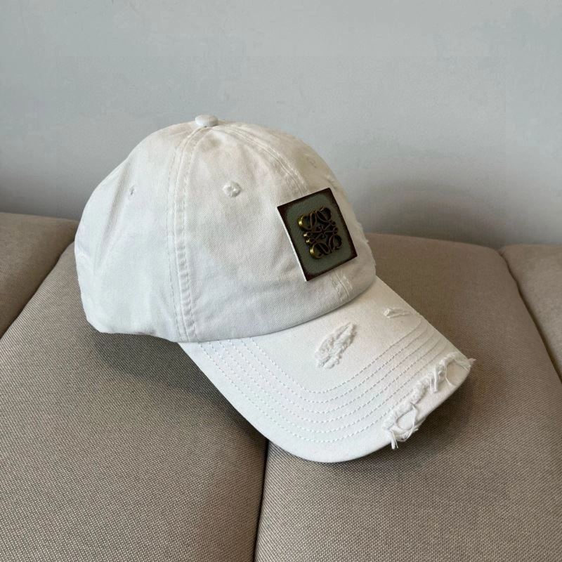 Cut-rate Loewe Caps