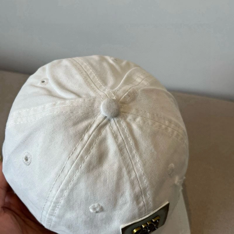 Cut-rate Loewe Caps