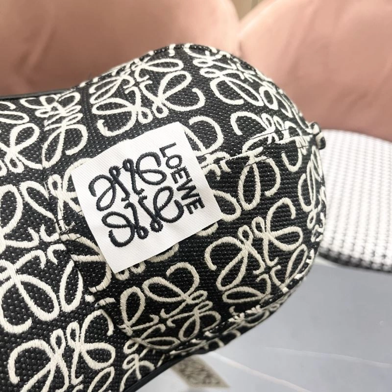 Exact replica Loewe Caps
