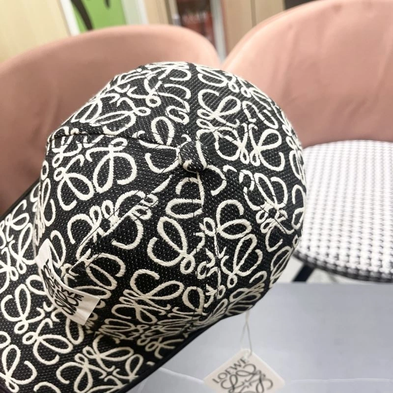 Exact replica Loewe Caps