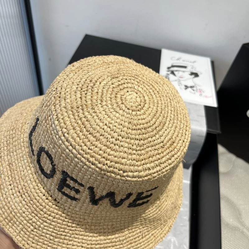 Brand-original Loewe Caps