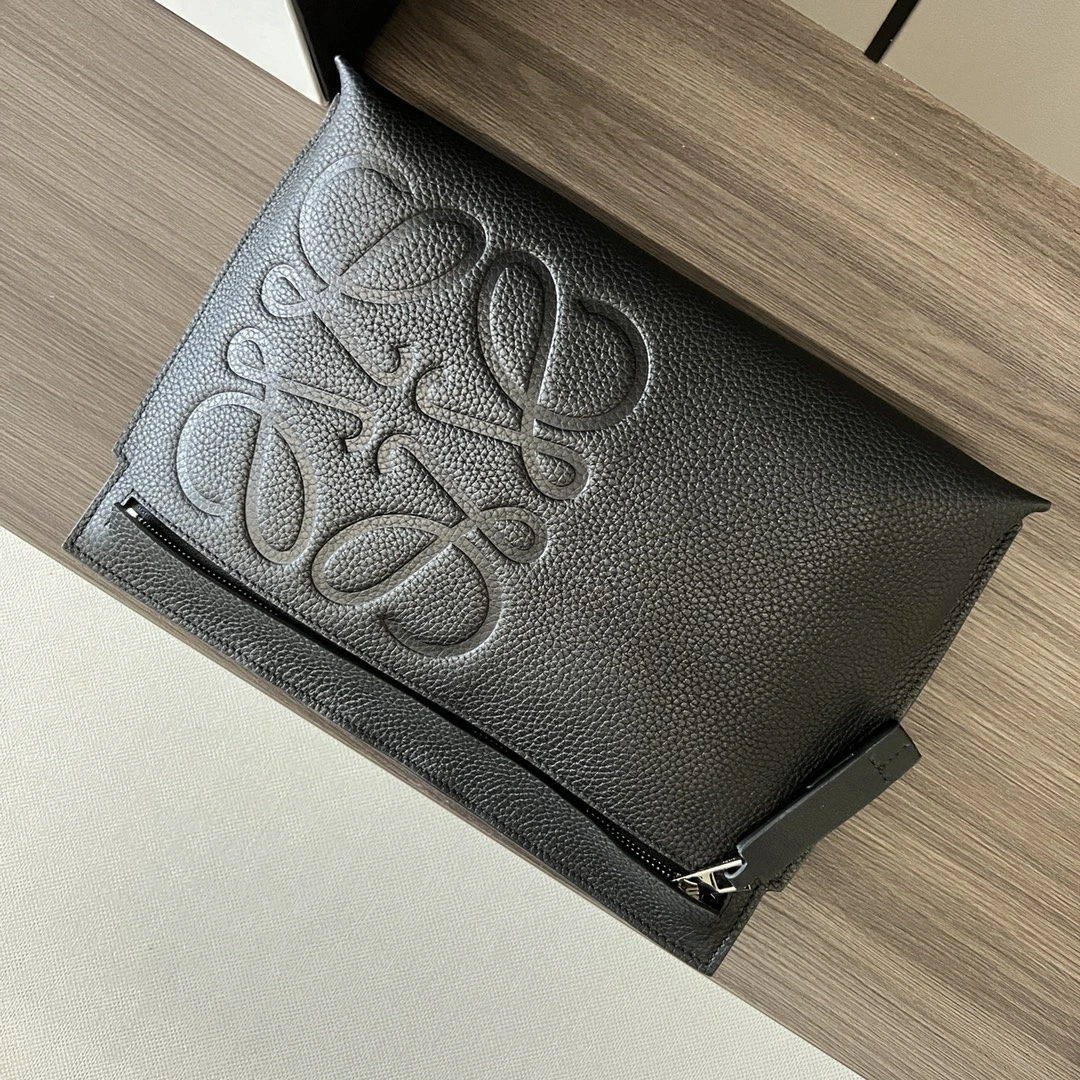 High fidelity Loewe Clutch Bags