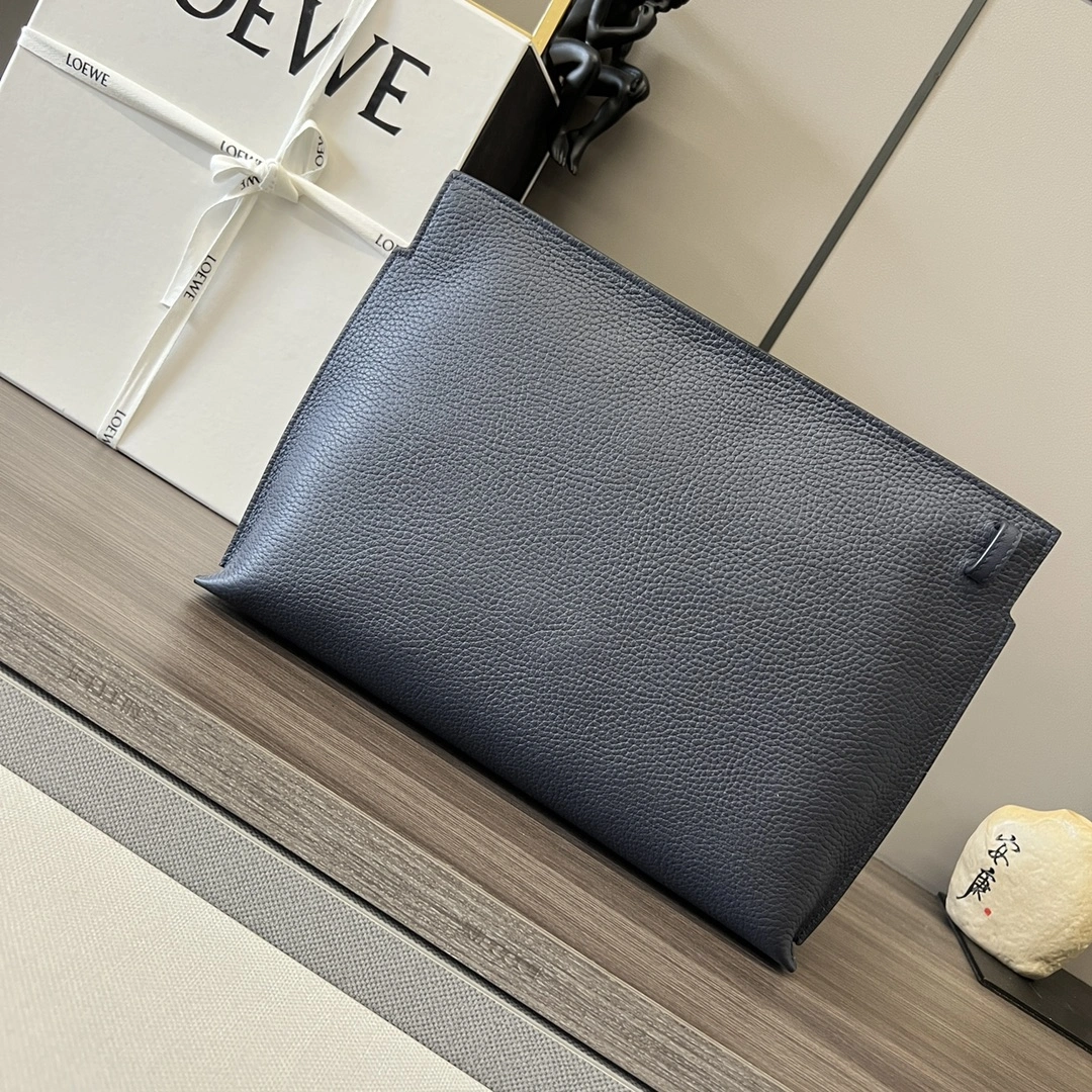 Legit Loewe Clutch Bags