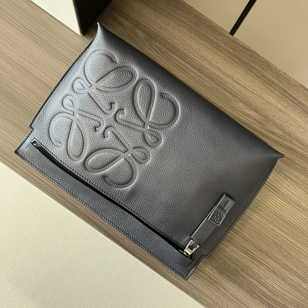 Legit Loewe Clutch Bags