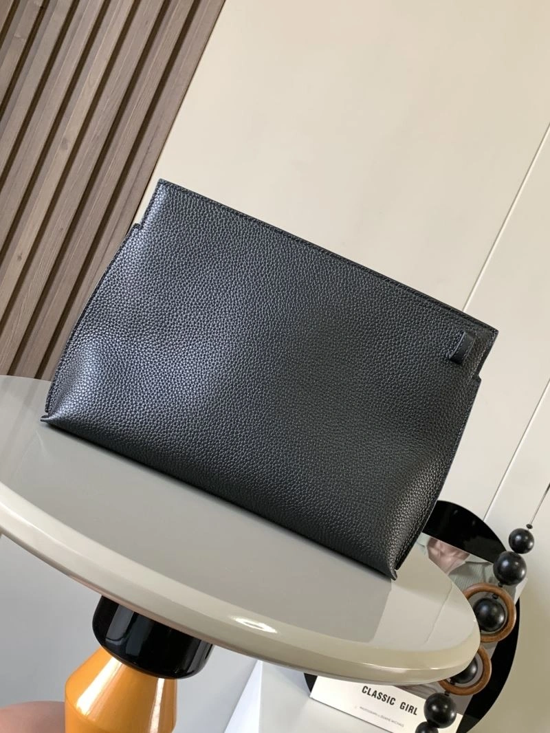 Inexpensive Loewe Clutch Bags