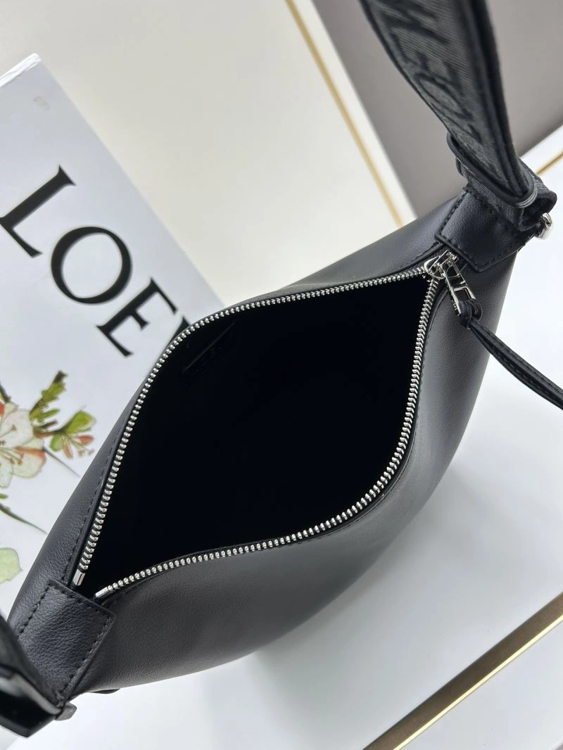 Accurate model Loewe Cubi Bags