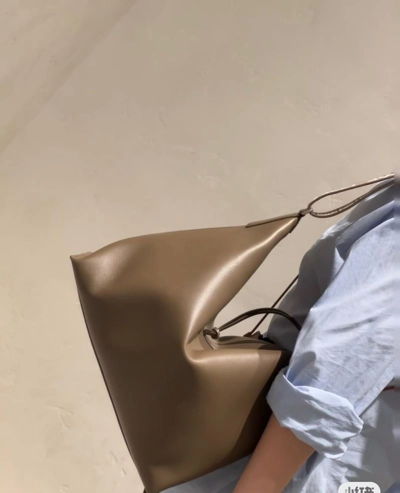 Affordable Loewe Cubi Bags