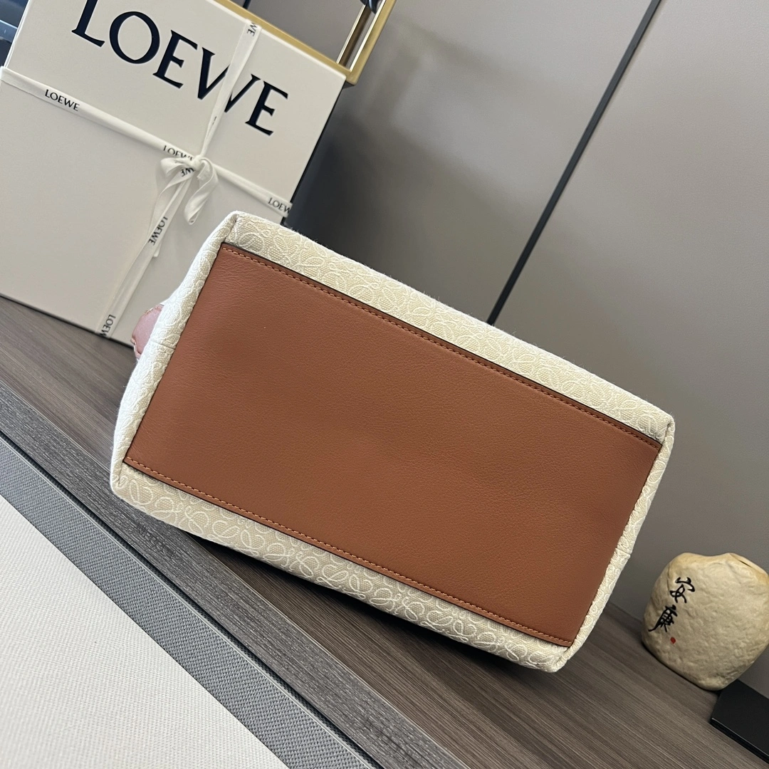Bargain Loewe Cubi Bags