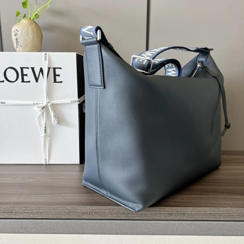 Top mirror Loewe Cubi Bags