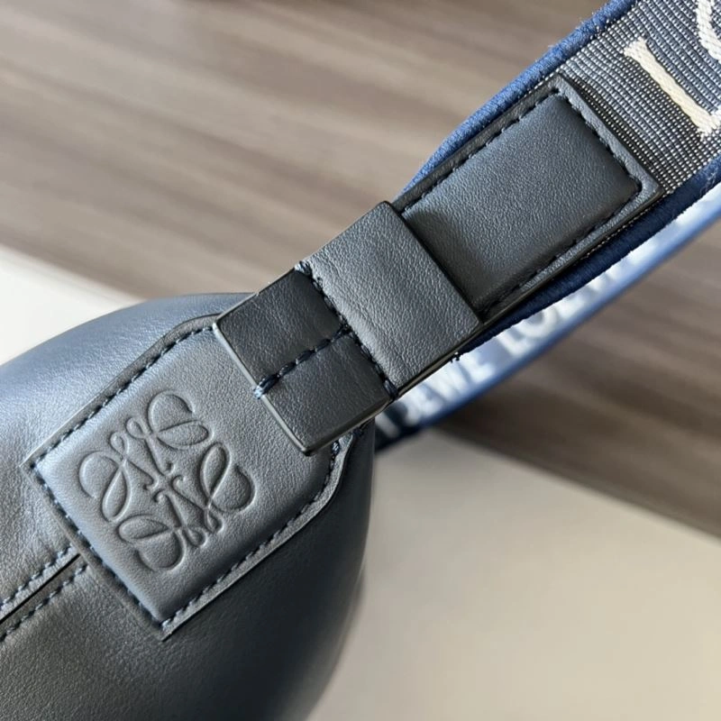 Top mirror Loewe Cubi Bags