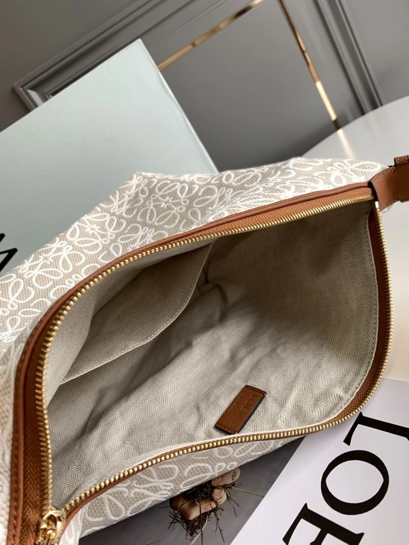 Top mirror Loewe Cubi Bags