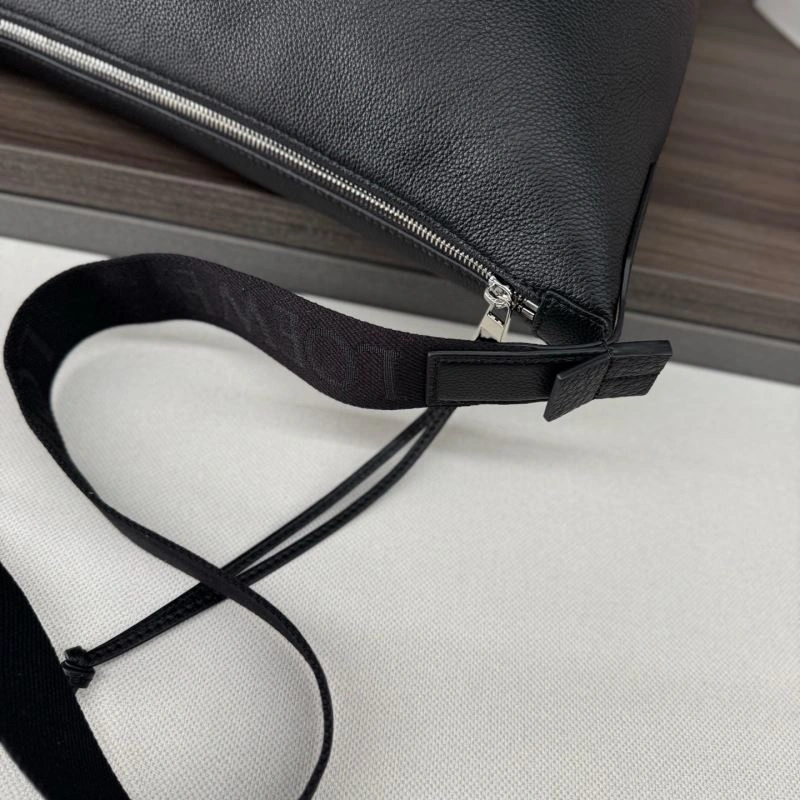Precise copy Loewe Cubi Bags