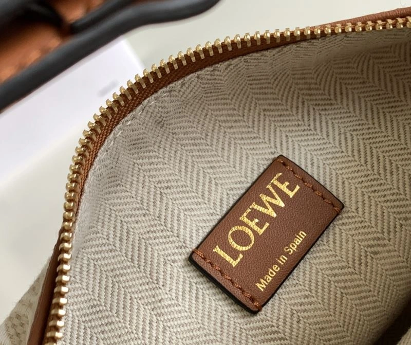 Bargain Loewe Cubi Bags