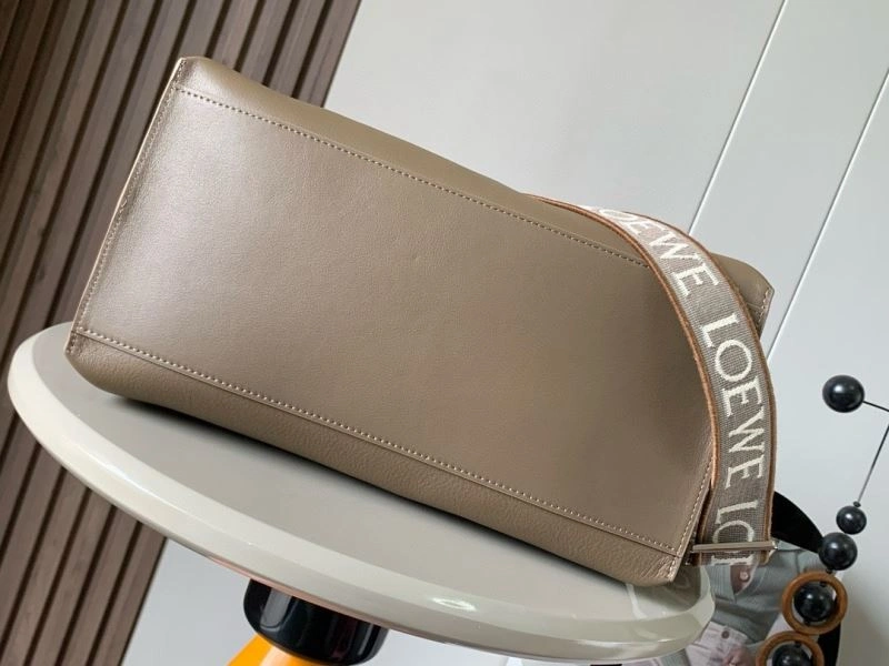 Brand-original Loewe Cubi Bags