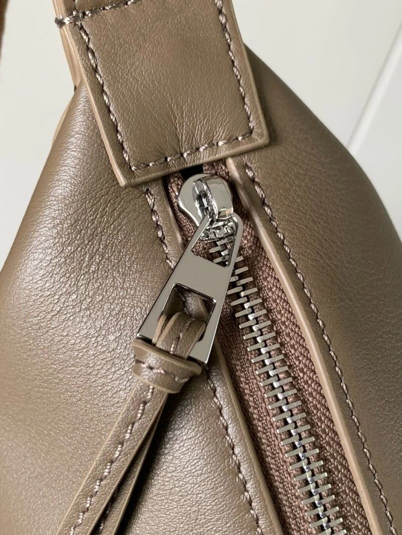Brand-original Loewe Cubi Bags