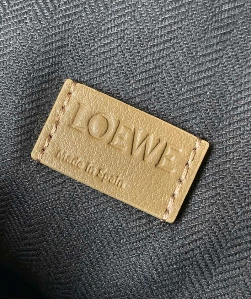 Brand-original Loewe Cubi Bags